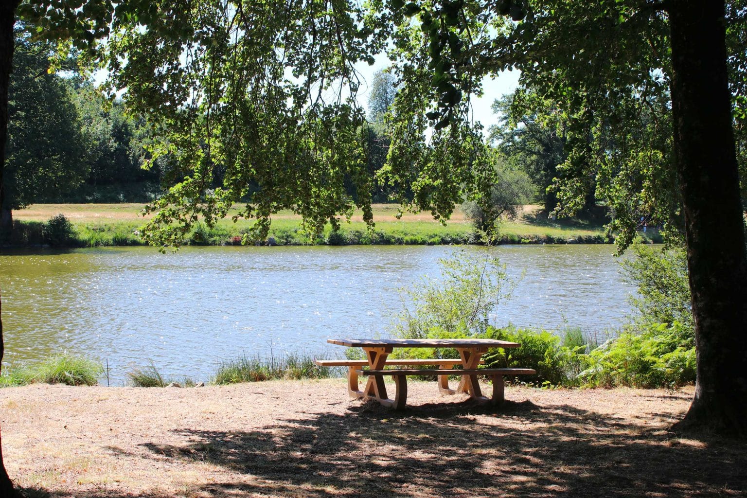 Le plan d'eau de la Brousse - Marsac en Creuse
